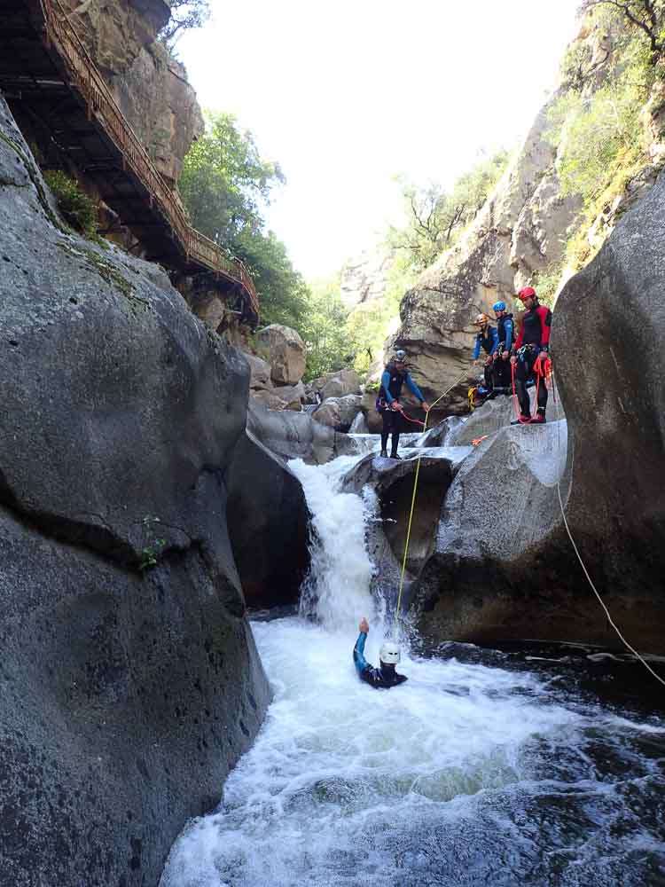 Stage canyoning dans les Pyrénées - les canyons du Canigou
