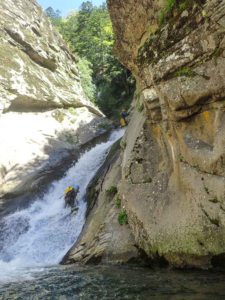 Stage canyoning dans les Pyrénées - les canyons du Canigou